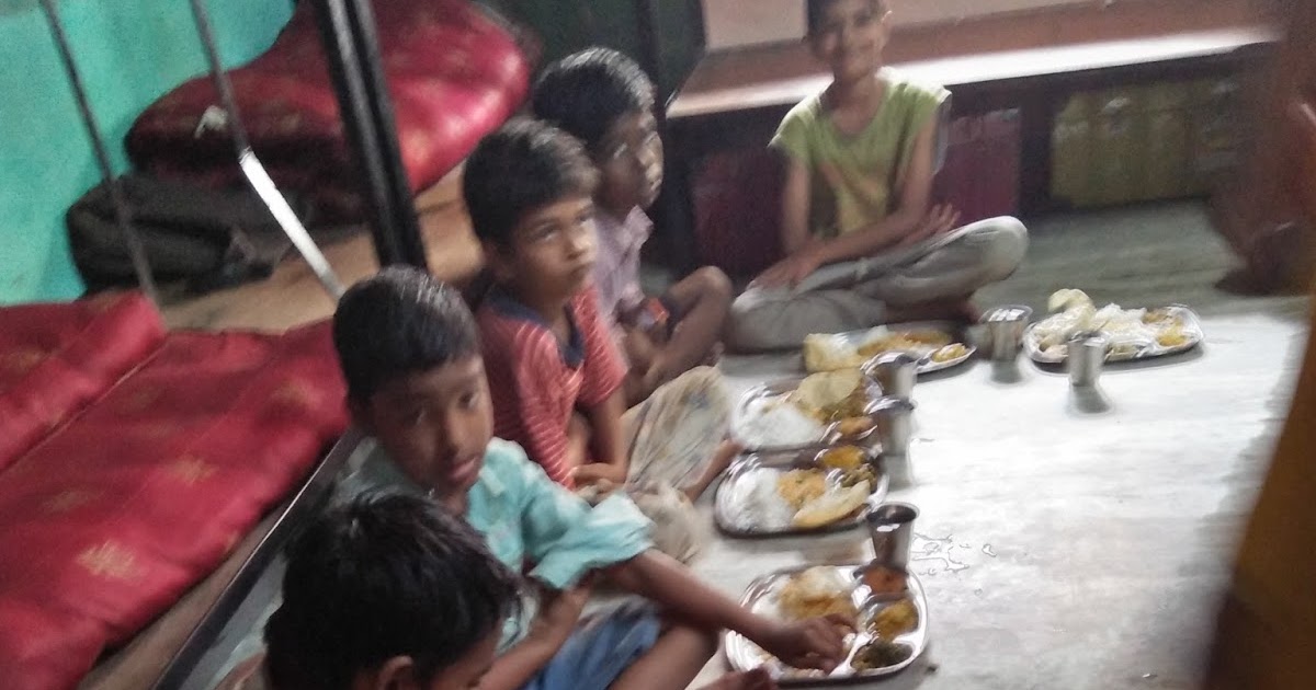 ORPHAN CHILDREN WITH HUNGRY