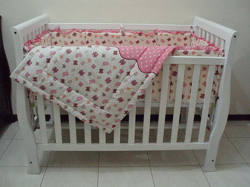 MEBEL ANAK: Box Bayi Freedom White