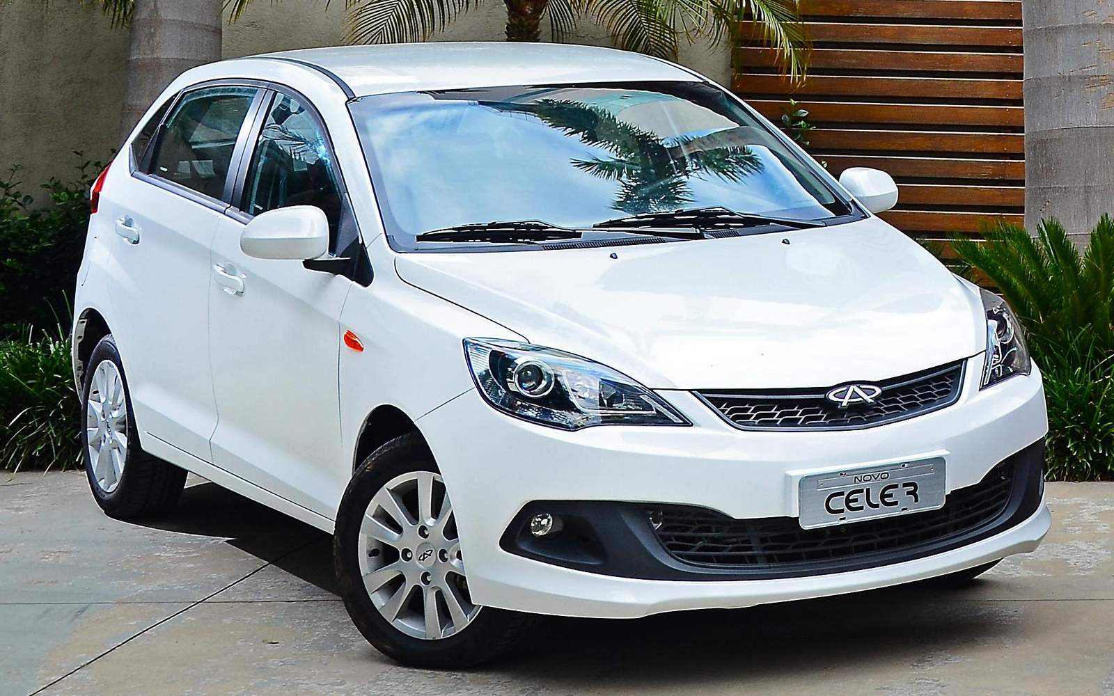 Novo Chery Celer 2015: fotos, vídeo e especificações oficiais