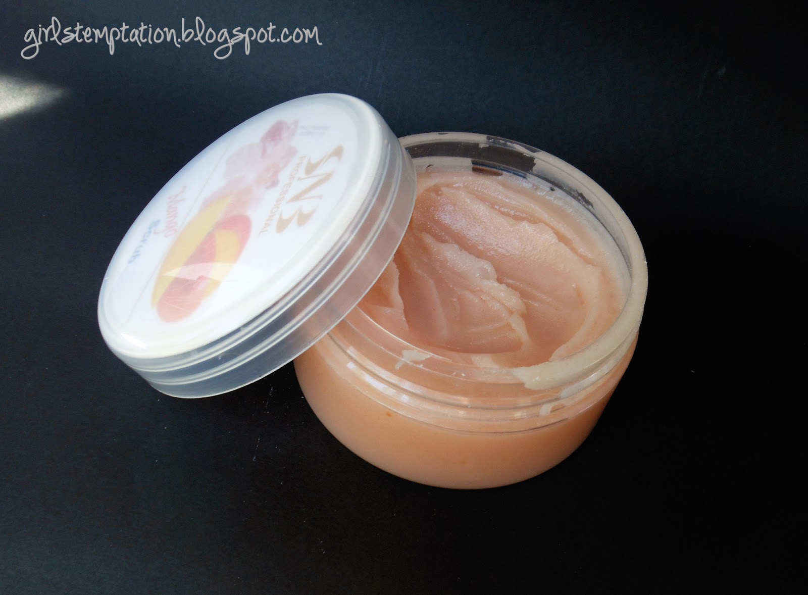 Ексфолиране: Нежна грижа с SNB Professional Mango Scrub (Review ...