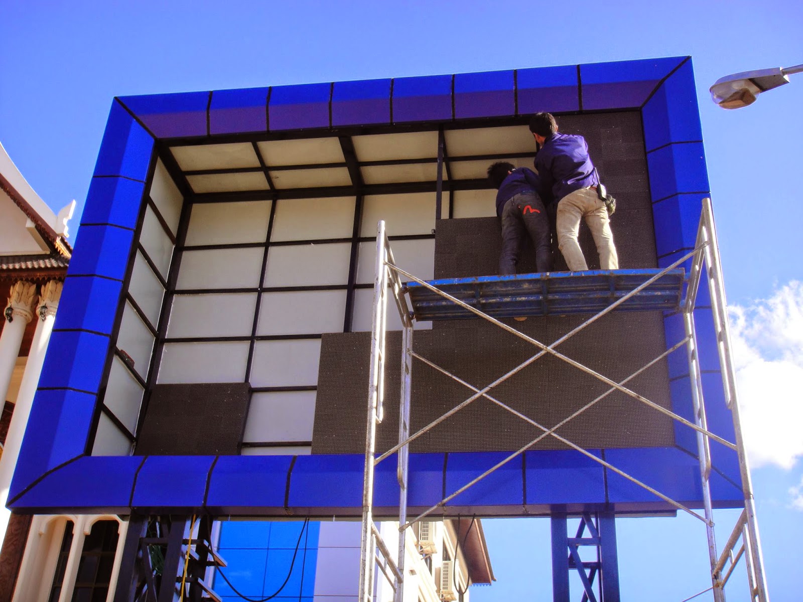 APOLLOMI LED SCREEN FACTORY: led display screen Billboard Structure