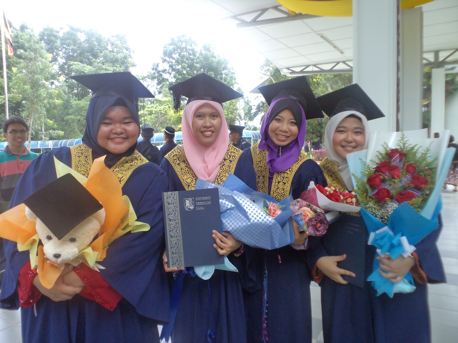 I see, I hear, I write...: UiTM's 76th Graduation day!!!