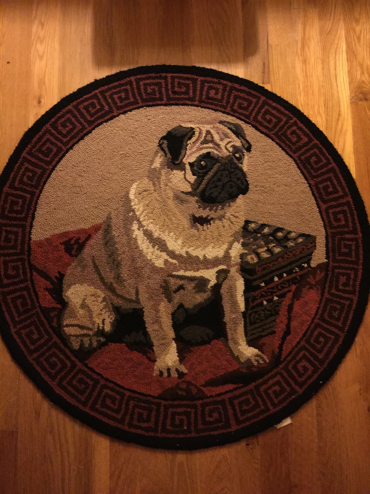 PugMom Quilts!: Pugtastic Tuesday: Pug on a Rug