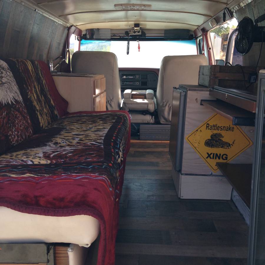 "Adventure" Van: 1991 Ford E350 4X4 - DailyTurismo