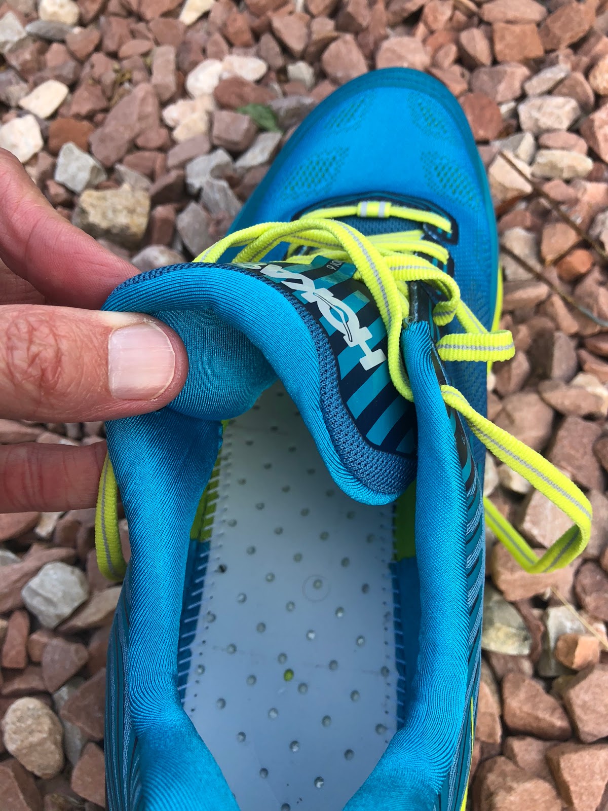 Road Trail Run: Hoka One One Bondi 6 Review - Subtle Updates to a Tried ...