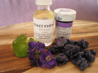 Vintage Homespun: Violets