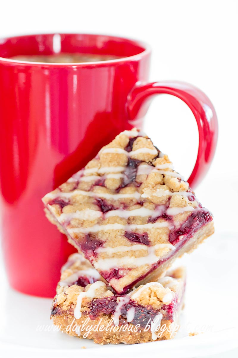 dailydelicious: Vegan Raspberry Bars