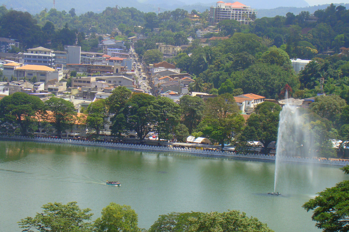 Discover-SriLanka: SRI LANKA - CITY OF KANDY