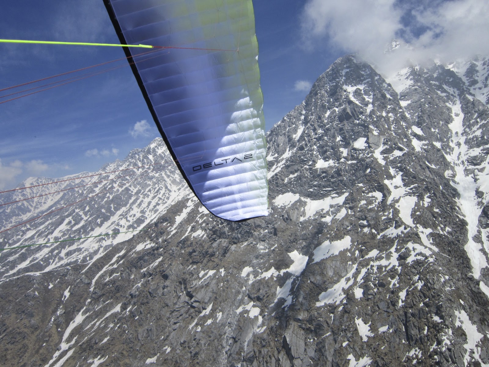 Flying the Conspiring Universe: Ozone Delta 2 Impressions. May 8th 2013