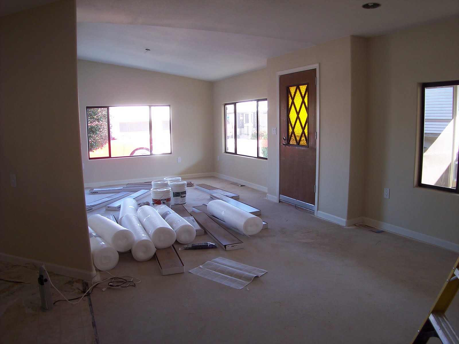 Life With Ariz Grandma & Grandpa: Drywalled, Mudded, and Painted Rooms