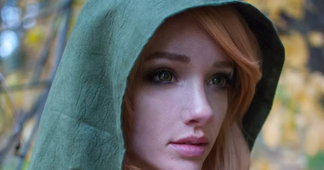 Calvin's Canadian Cave of Coolness: Lyz Brickley Cosplay