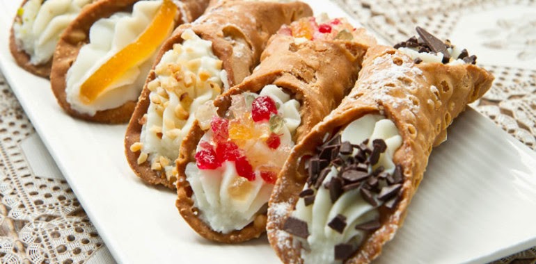 Kosher Catering in NYC: Customizing Your Station: Make Your Own Cannolis!