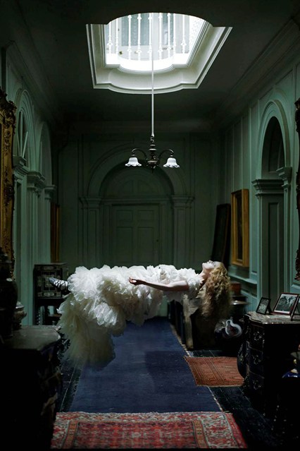 scostumista: THE DREAMY WORLD OF TIM WALKER