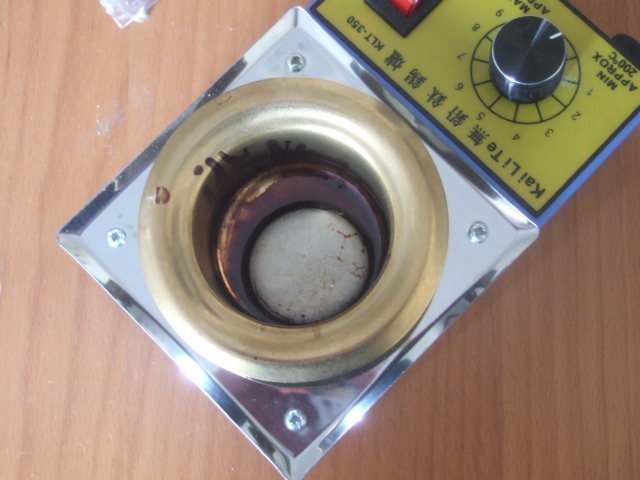 Nerd Club: Cleaning a solder pot