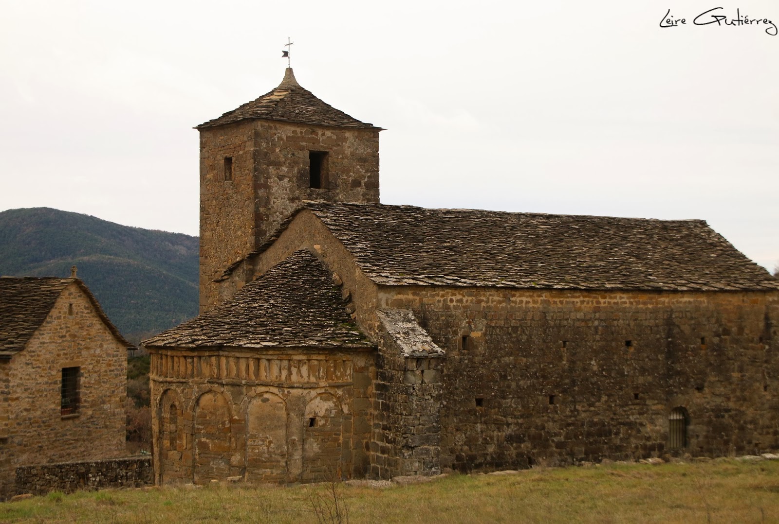 Mirando tras la cámara: San Román de Basa
