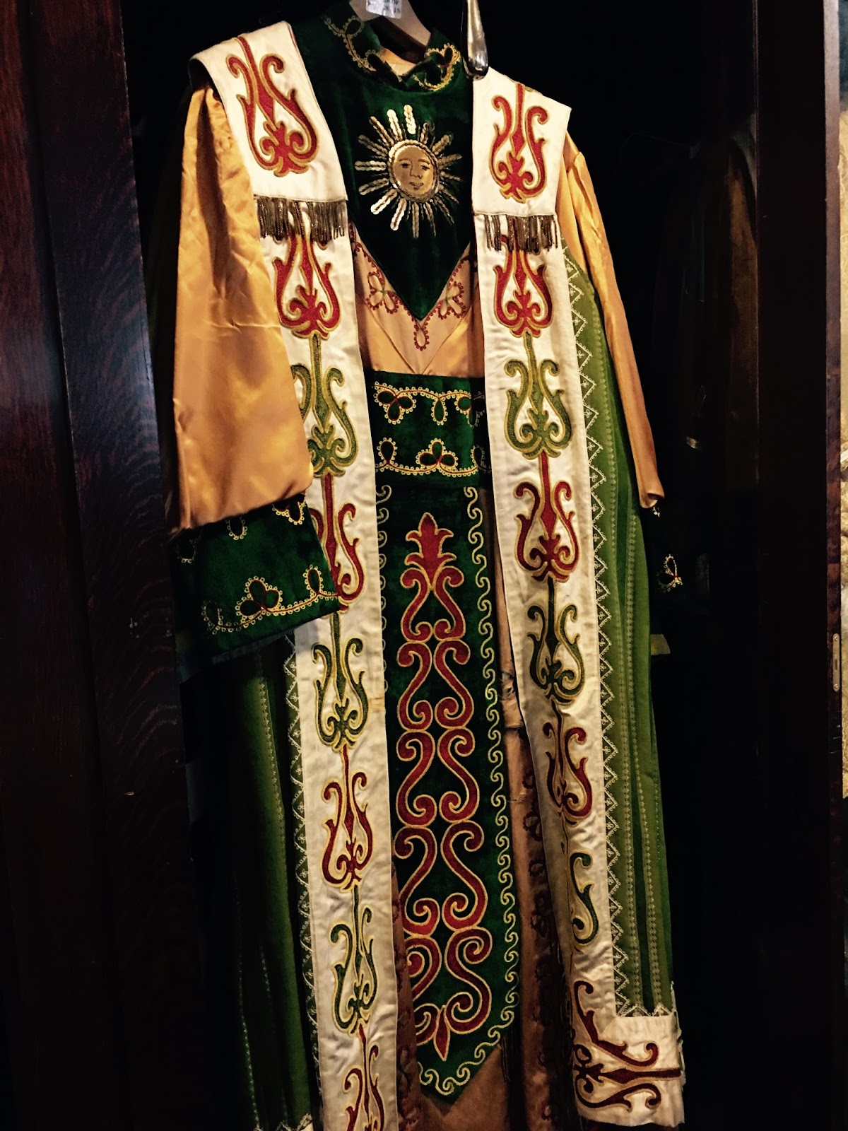 Chasing Santa Fe: THE FASCINATING & BEAUTIFUL SCOTTISH RITE TEMPLE