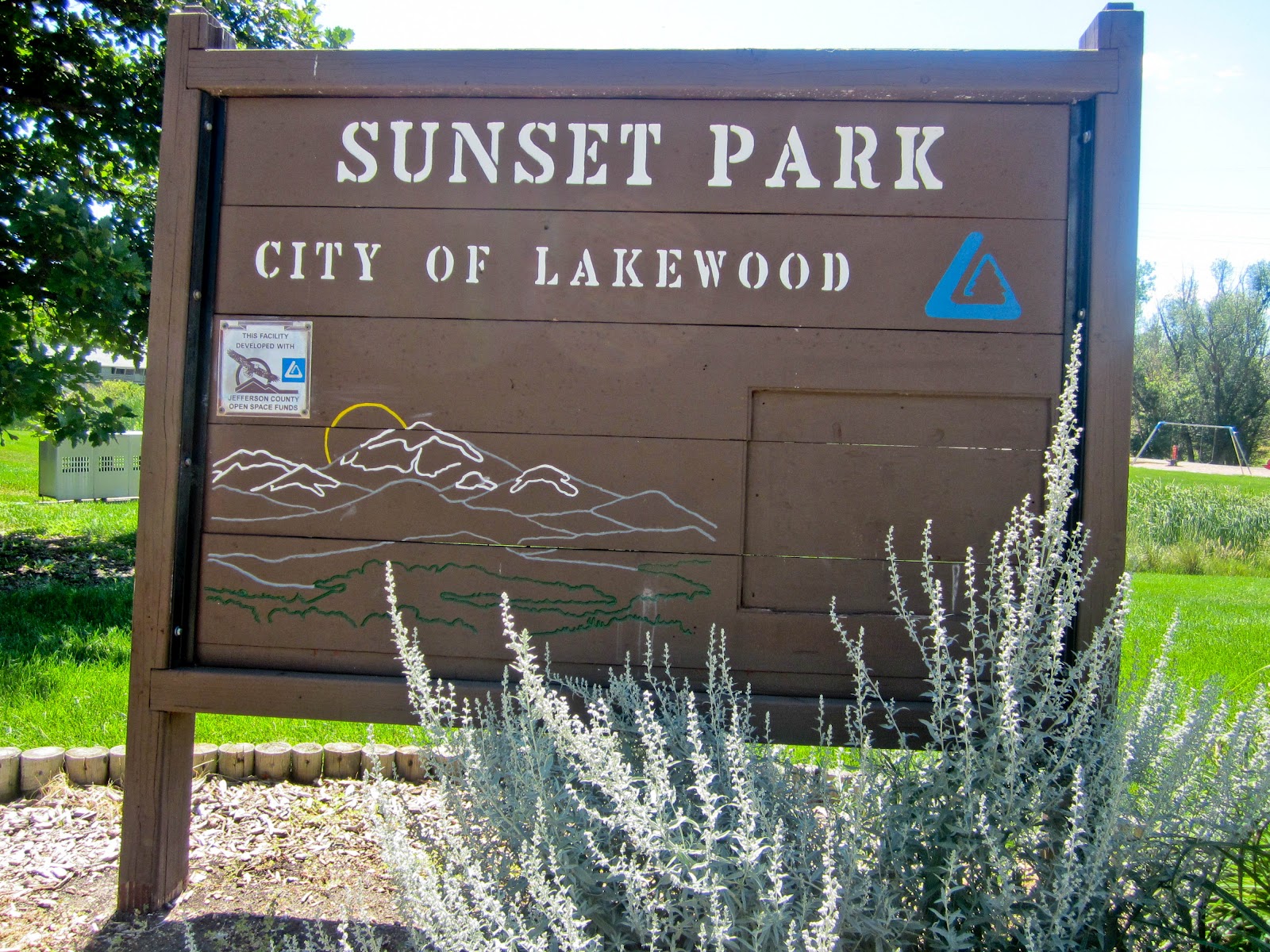 Trail and Park Reviews: Sunset Park and Bellows Park, Lakewood Colorado ...
