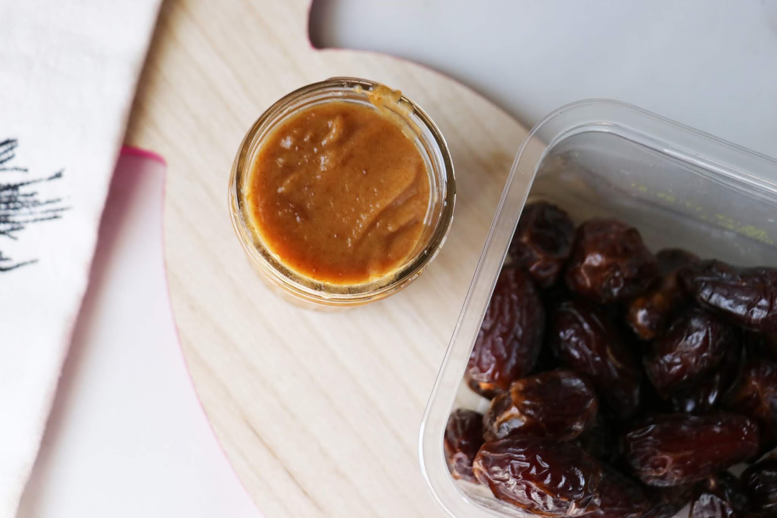 Easy Date Paste Recipe - Simply Tasheena