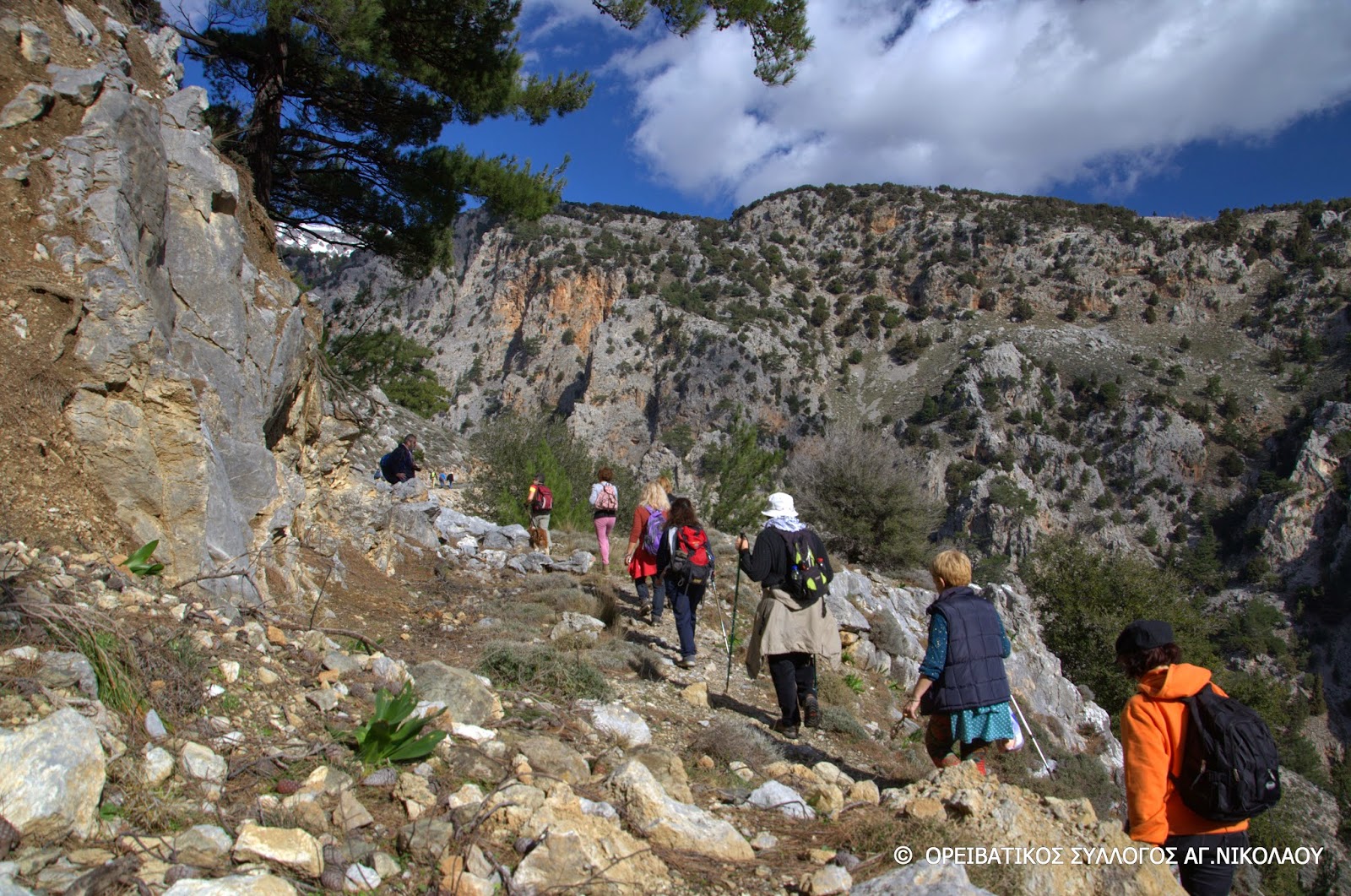 EXPLORE MOUNTAINS: ΠΕΖΟΠΟΡΙΑ :ΜΕΤΑΞΟΧΩΡΙ-ΠΗΓΗ ΣΚΑΦΙΔΙΑ-ΚΑΛΥΒΕΣ-ΖΩΝΑΡΙ ...