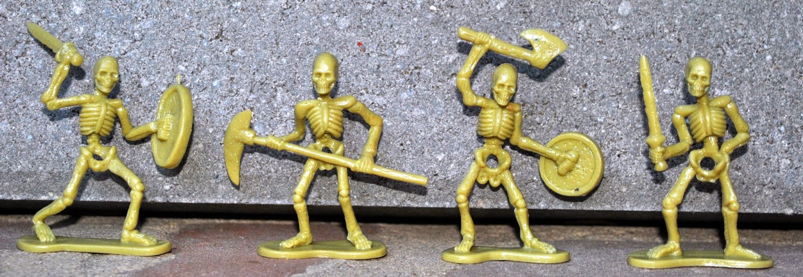 Fantasy Toy Soldiers: UNKNOWN: Skeleton Soldiers & Skull Knights