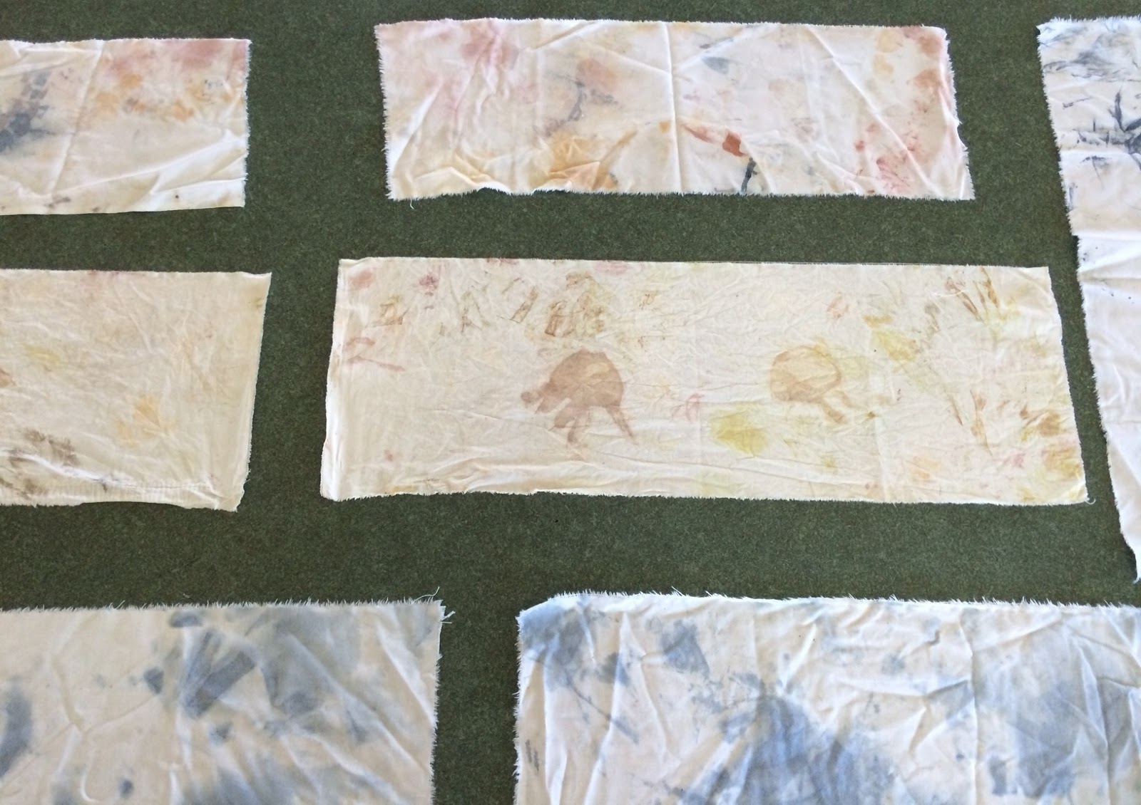 SoewnEarth: Playing with Paint Rags