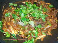 Spicy Treats: Baked Mushroom Samosa