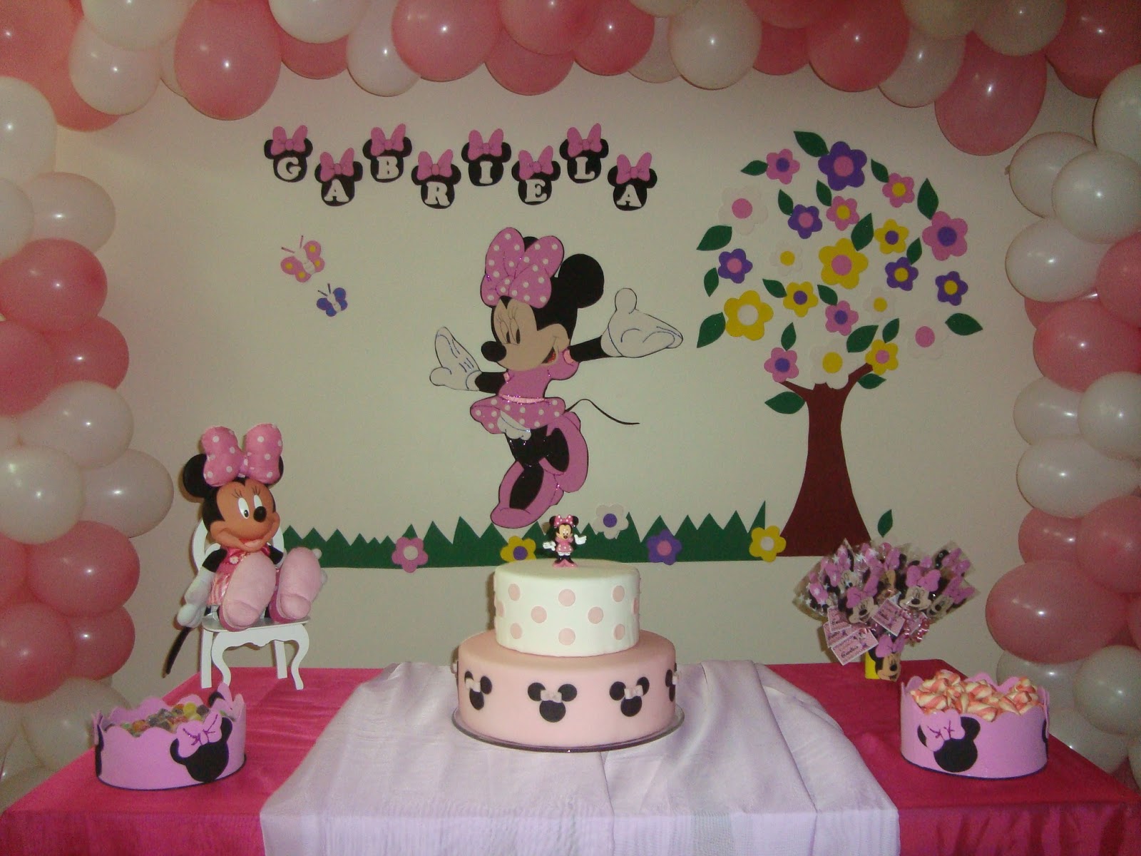 TATY E.V.Art FESTAS : Painel MINIE rosa