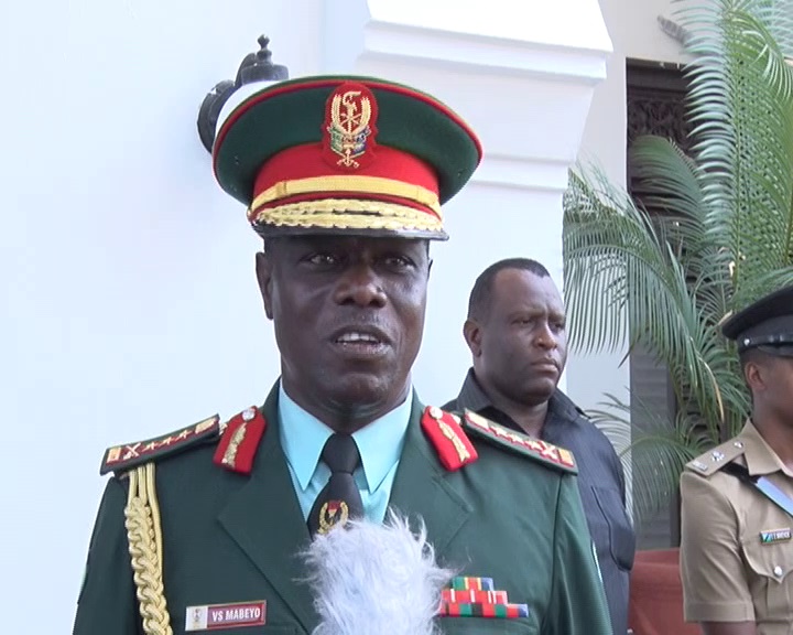 LUTENI JENERALI VENANCE MABEYO NDIYE MKUU MPYA WA MAJESHI TANZANIA ...