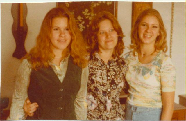 My Mom in the 1980s – These 50 Pictures of '80s Beautiful Mothers ...