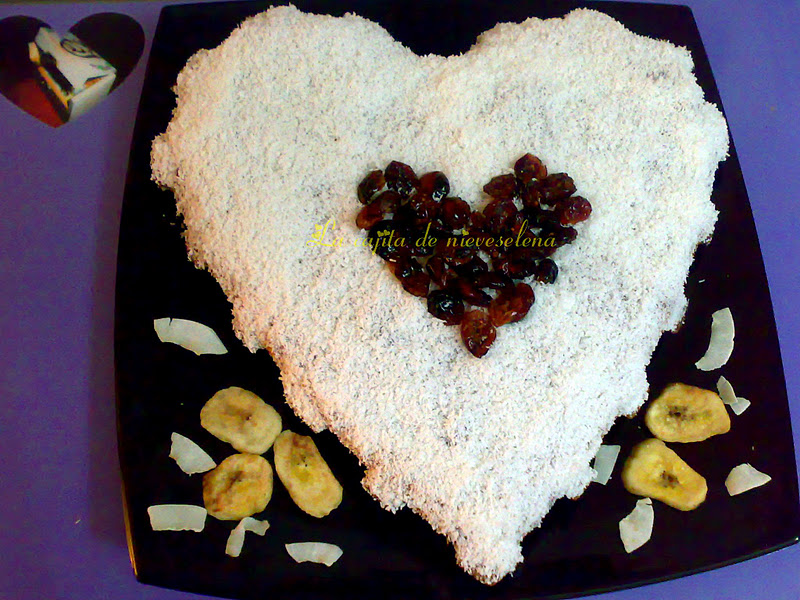 Corazón de coco y arándanos