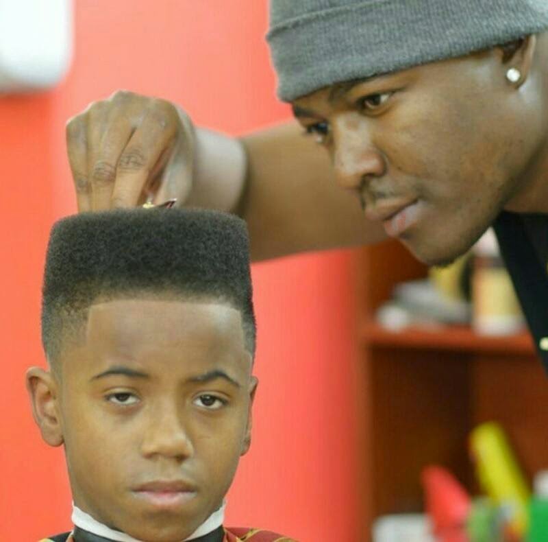 PARENTS TAKE THEIR KIDS TO THE BARBERS TO GIVE THEM THE 'BENJAMIN ...