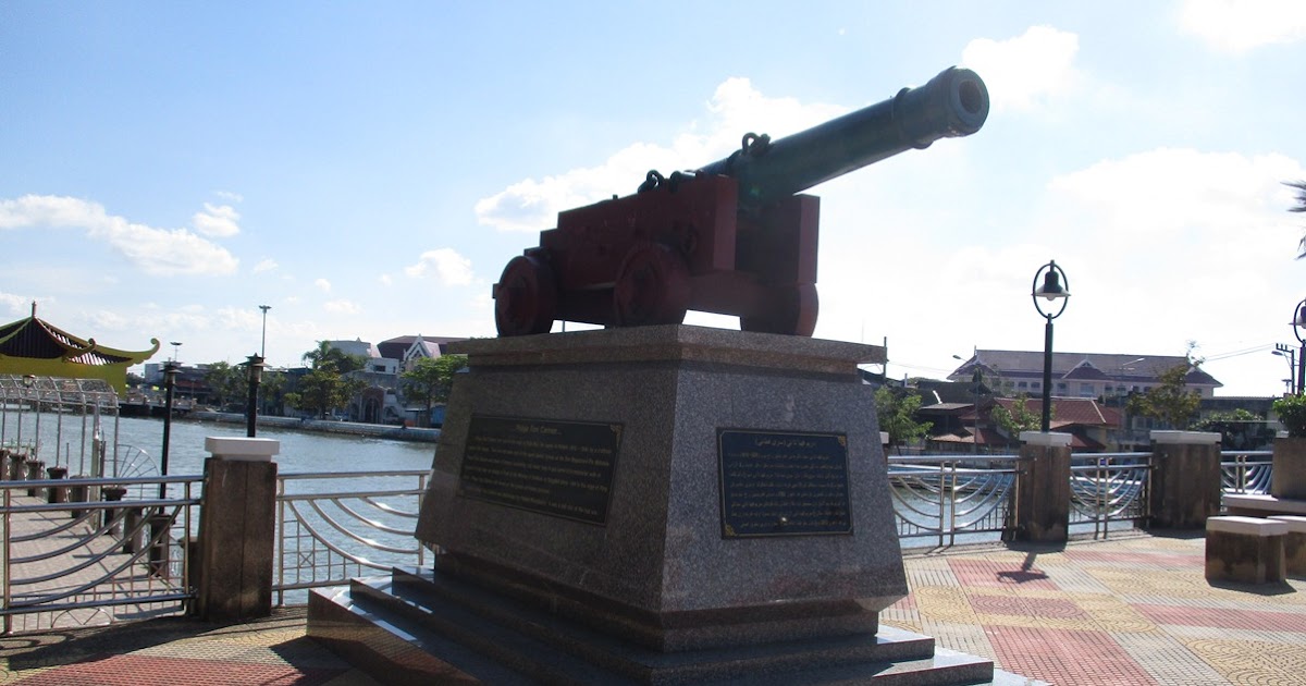 SENI LAMA MELAYU (MALAY OLDEN ART): Replika meriam Sri Patani (Replica ...