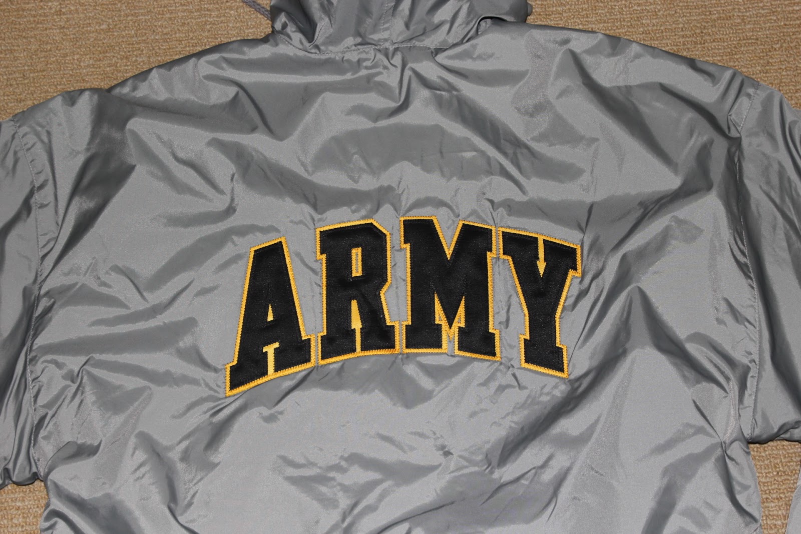 เสื้อแจ็คเก็ตกันฝน USA MILITARY US ARMY OARSMAN 913 HOODED JACKET