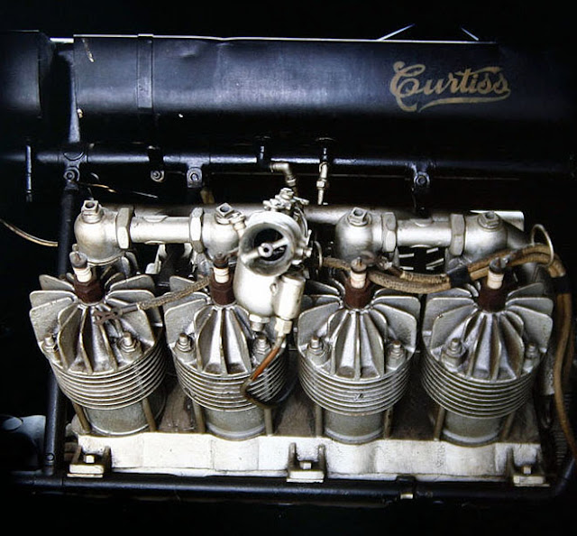 OddBike: Curtiss V8 - World's Fastest Motorcycle