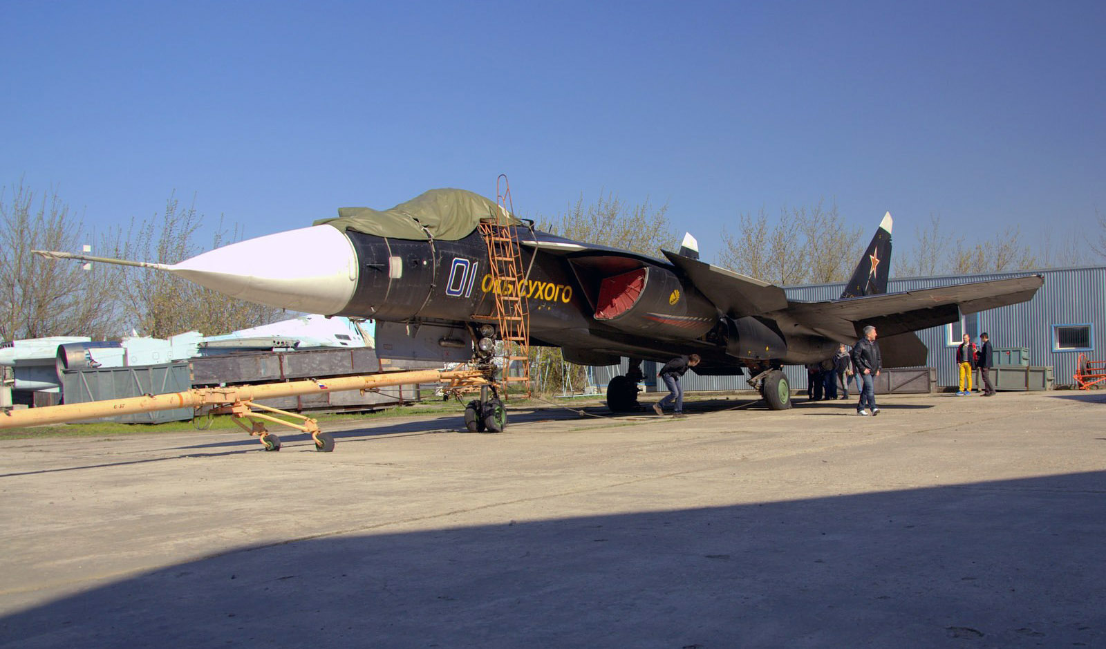 El Blog de Espacial.org: Nuevas imágenes del Sukhoi Su-47 Berkut