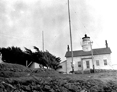 Landmark Adventures: Battery Point Lighthouse