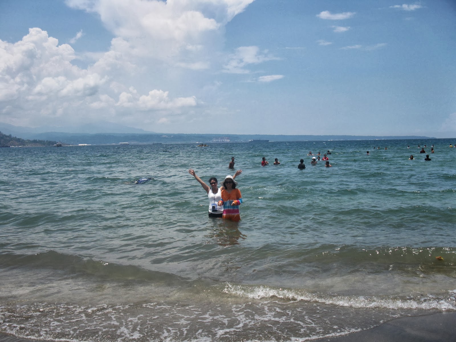 My Life's Adventures: Subic Bay Beach in Matain, Subic Bay, Zambales