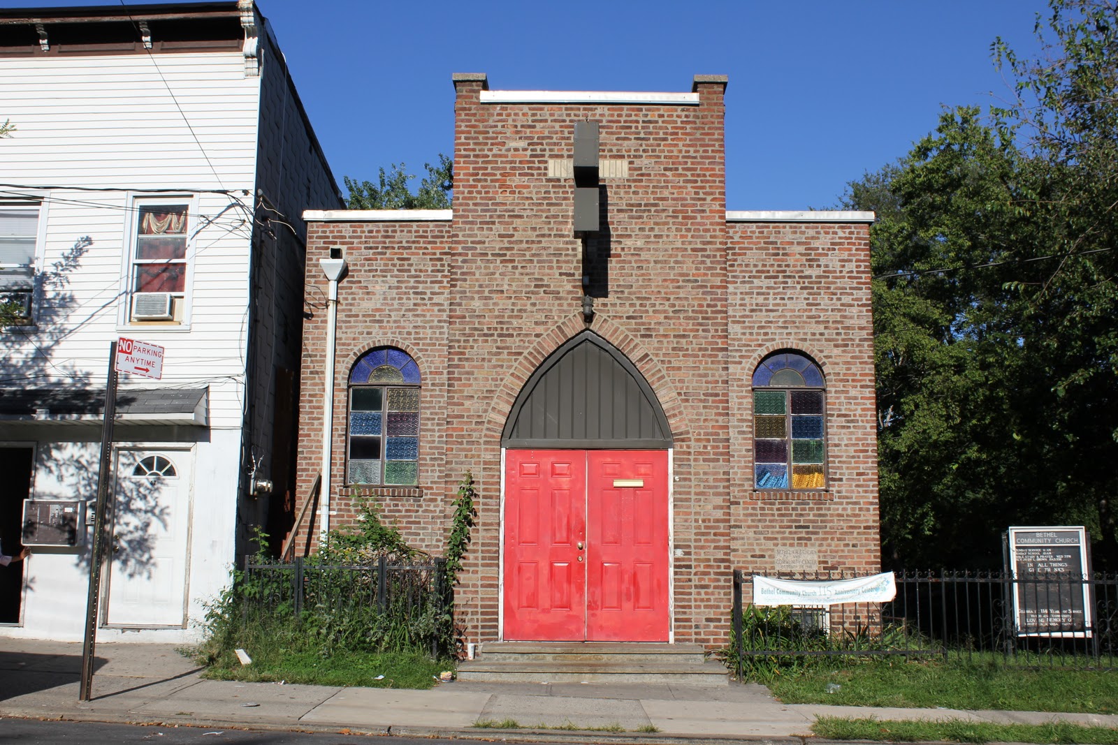 APE SHALL NOT KILL APE: Small Churches - part 1