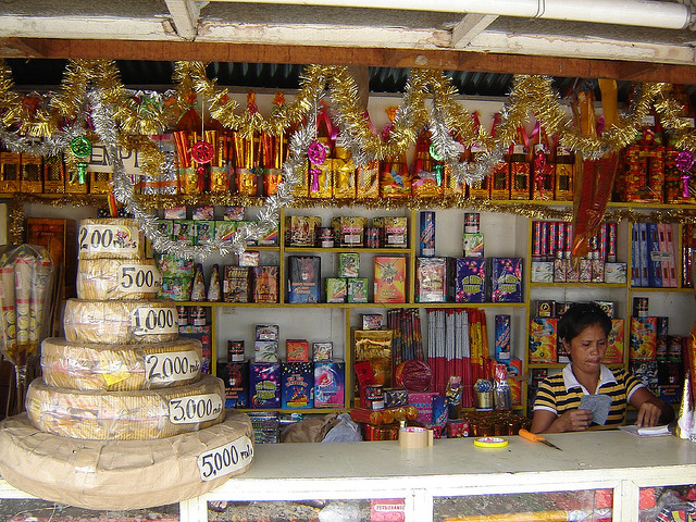 Everything Pinoy: Celebrating New Year Pinoy Way