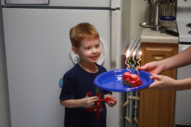 Cloth Diaper Addiction: A Lego Birthday Party!