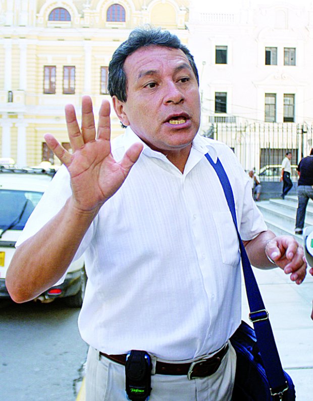 JORGE LUIS BANCES de Chiclayo al mundo...: MITOMANO GERMAN VASQUEZ MERINO