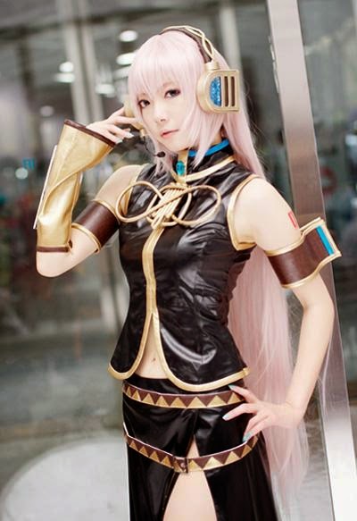 Cosplay Photos in Zip: Vocaloid Megurine Luka Cosplay by Ibara