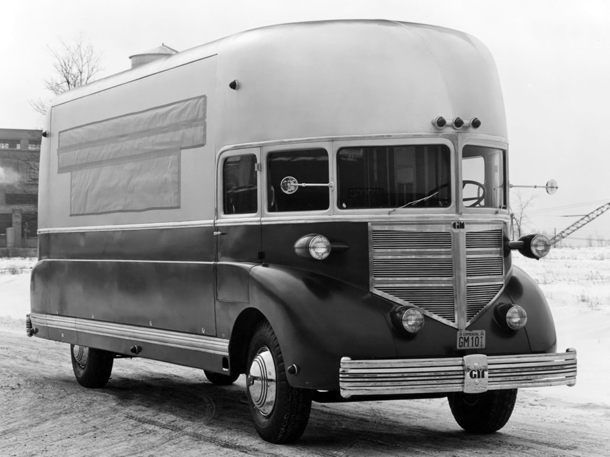 CARHUNTER : GENERAL MOTORS PARADE OF PROGRESS- FUTURLINER OR STREAMLINER?