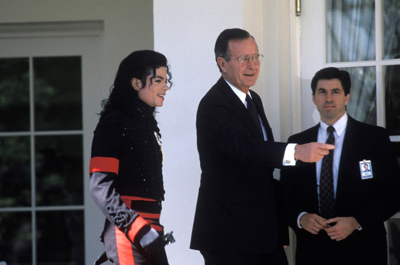 Michael Jackson President George Bush congratulates Michael for charity ...