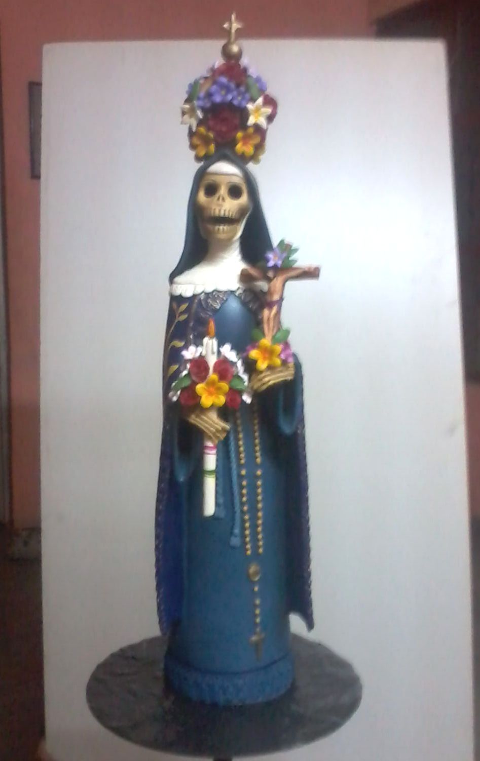 "De Calaveras y Catrinas" de Álvaro De La Cruz.: "Monjas Coronadas"