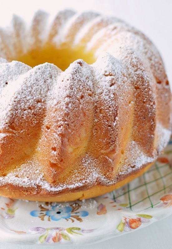 Su šaukštu aplink pasaulį: Braziliškas kukurūzų miltų keksas