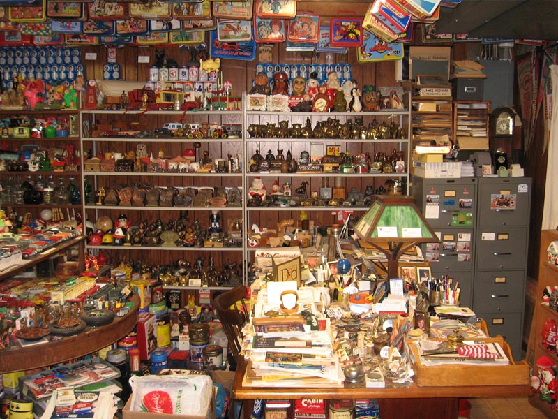 Building Collector: Visiting Jim Redwine’s Banthrico Collection