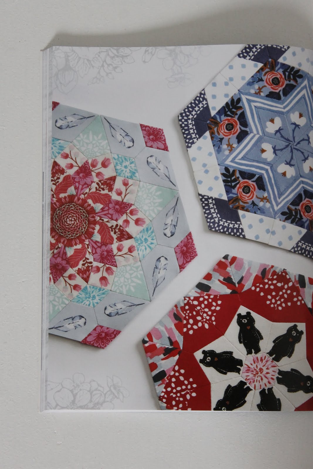 Lets Get Sewing: Flossie Teacakes Guide To EPP - Book Review