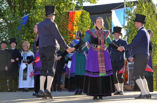 FolkCostume&Embroidery: Overview of the Folk Costumes of Europe