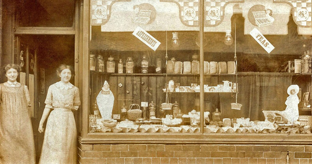 Interesting Photographs Capture People Standing in Front of Stores Over ...